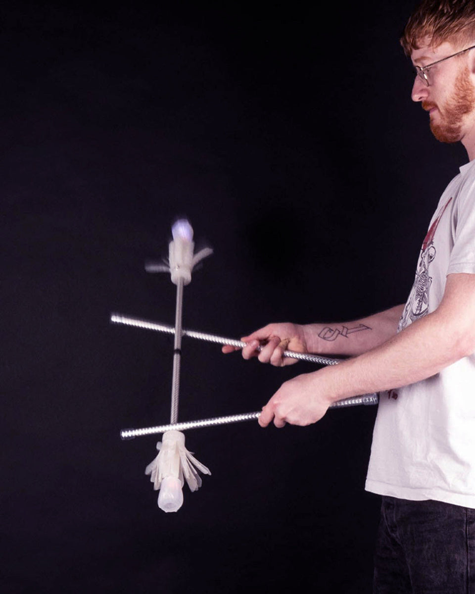 Devilsticks & Flowersticks – Firetoys US